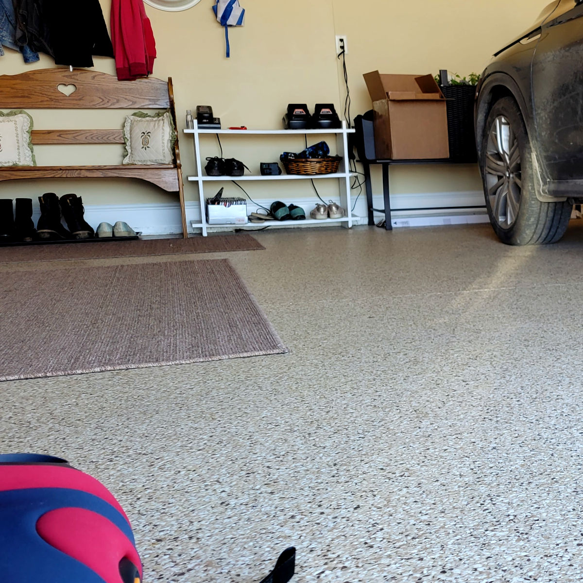 Sullivan Decorative Chip Gallery | STRONGHOLD FLOORS